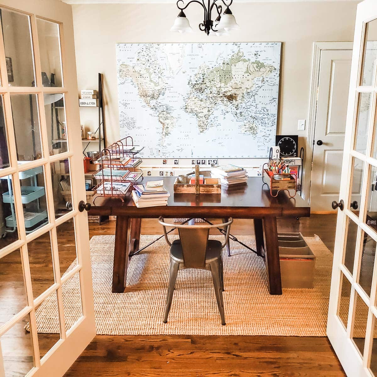 Minimalist Homeschooling - This Little Home of Mine